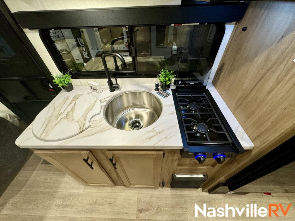 MEDIUM Travel Trailers - NashvilleRV